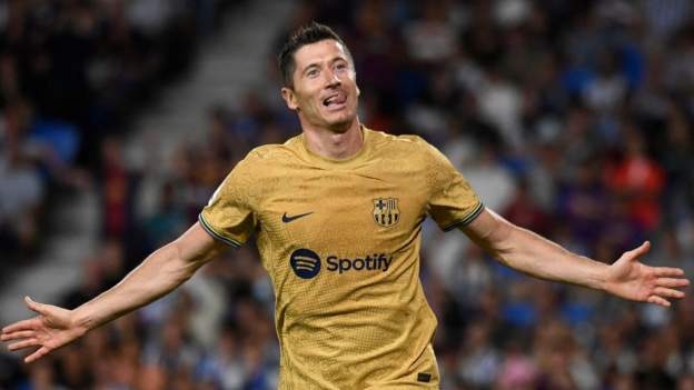 Lewandowski scores first Barca goal on birthday | Sports News