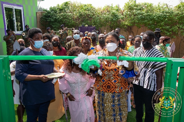 V/R: First lady opens newly-built NEWIG centre at Tefle | Business